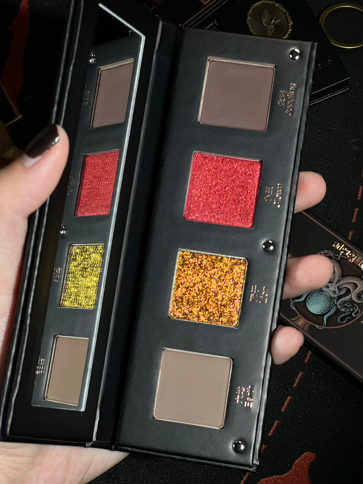 Shellwe Makeup Eyeshadow Circus Palette ( Lion) Keychain Mini Eyeshadow ...